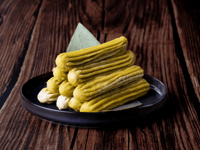 🍵 Matcha Churros with a Japanese Twist!